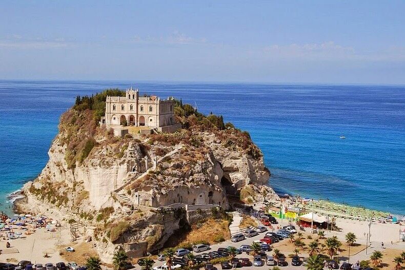 🌊 Tropea 2024: Actividades Imperdibles y Atracciones 🇮🇹