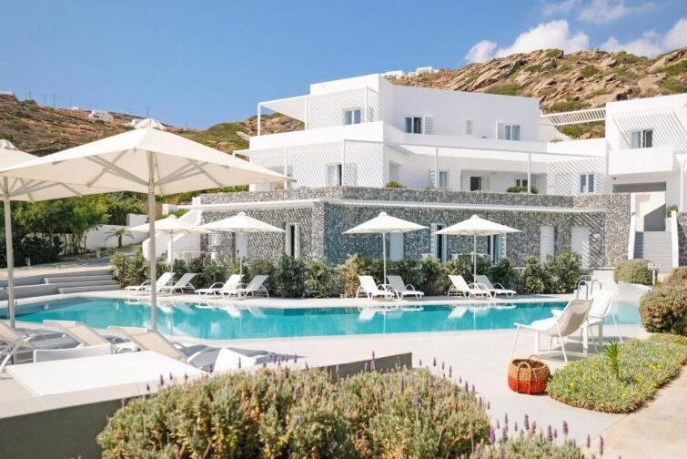🏨 Top 12 Hoteles en Íos 2024: Dónde Alojarse 🇬🇷